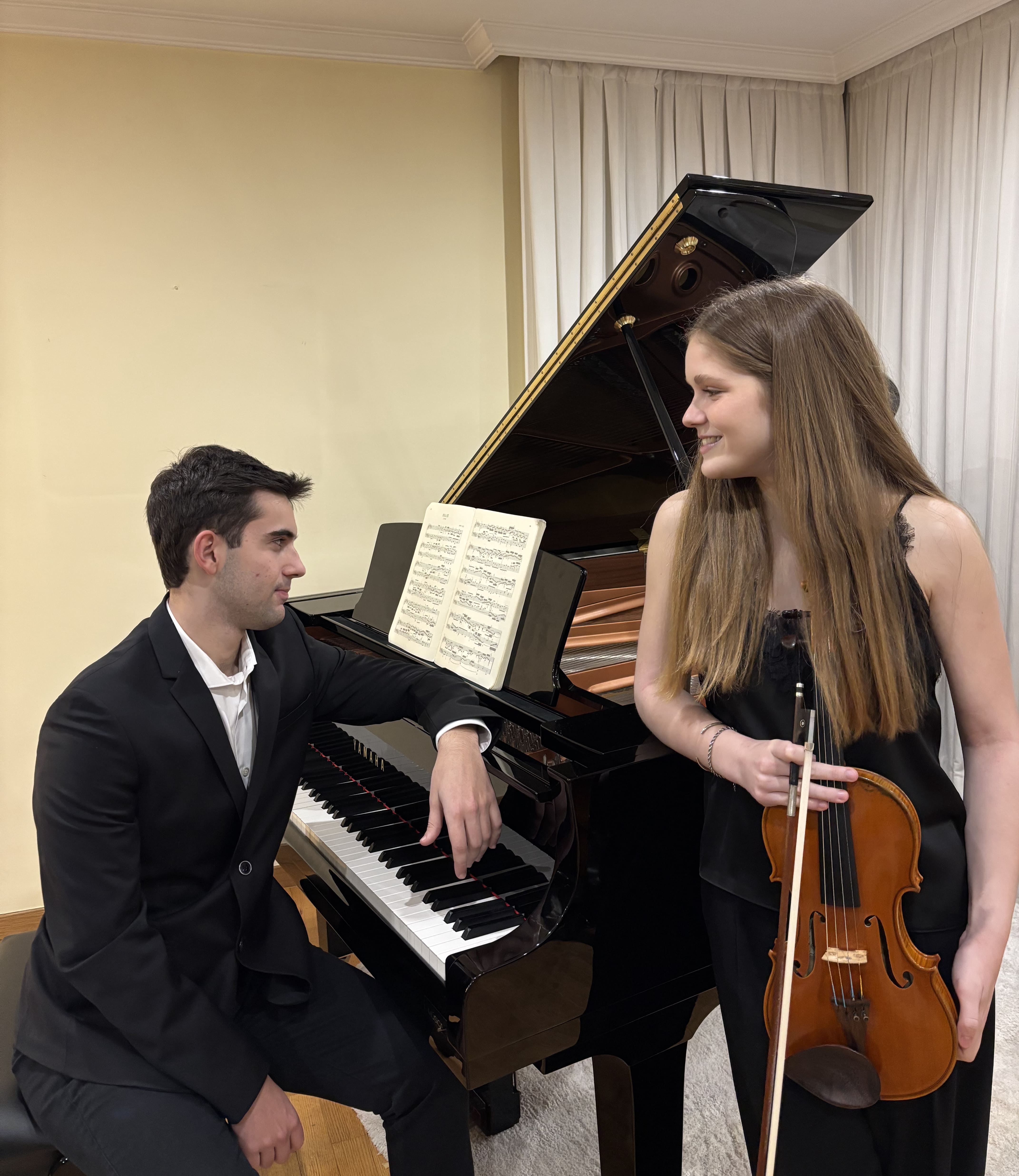 Matilda Mensink e Mateus Barros / - Teatro Municipal do Porto